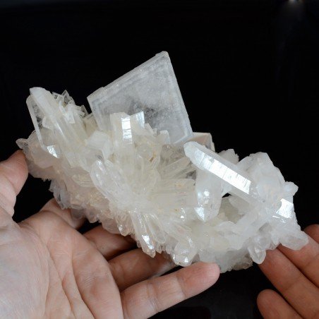 Quartz and barite - Jinkouhe district, Sichuan province, China - La ...