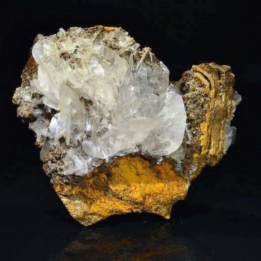 Calcite and hemimorphite - Ojuela mine, Mapimi, Durango, Mexico - La ...